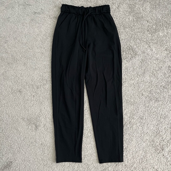 lululemon athletica | Pants & Jumpsuits | Lululemon On The Fly Black ...